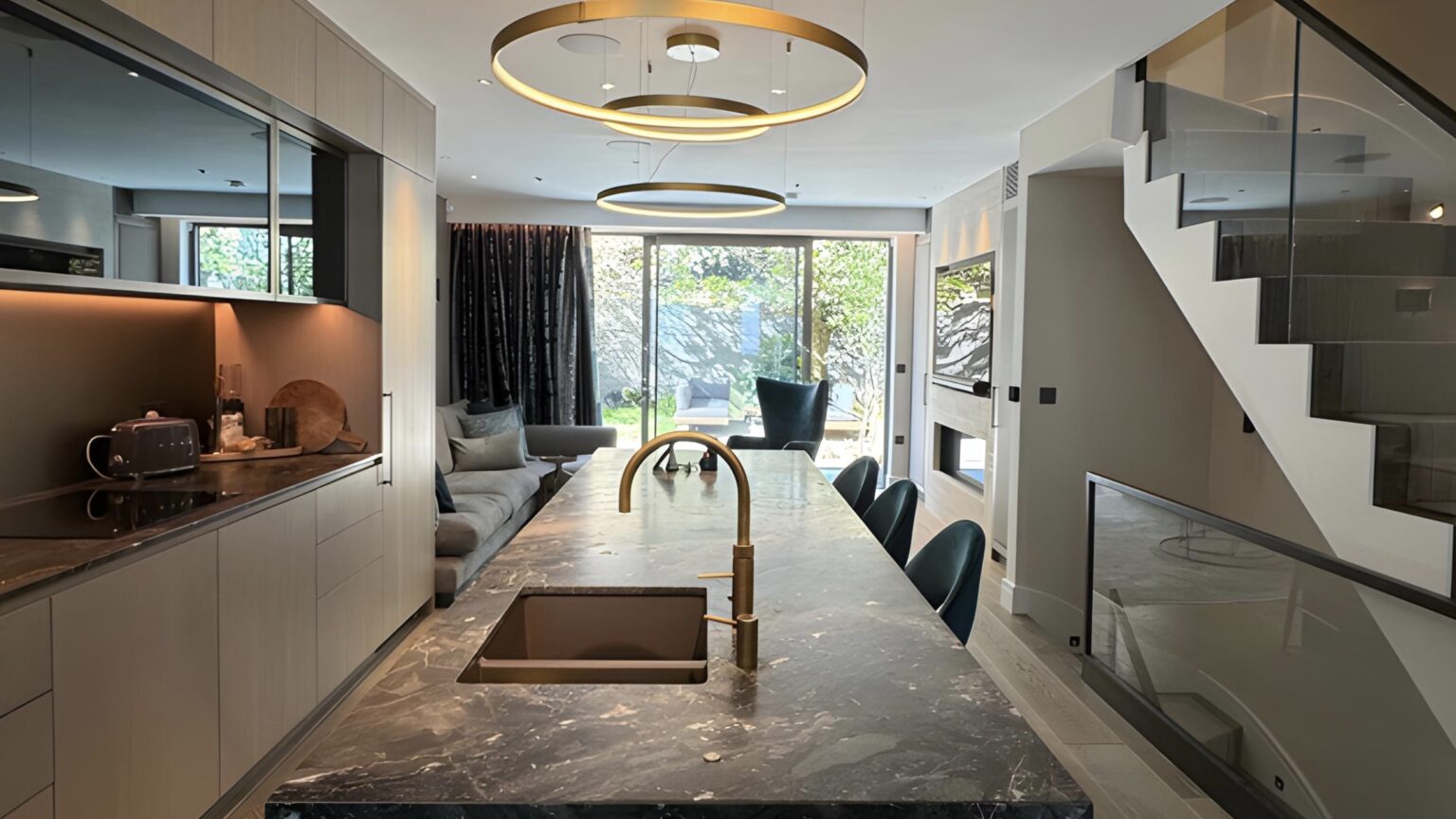 Moore Park House - Dobuild