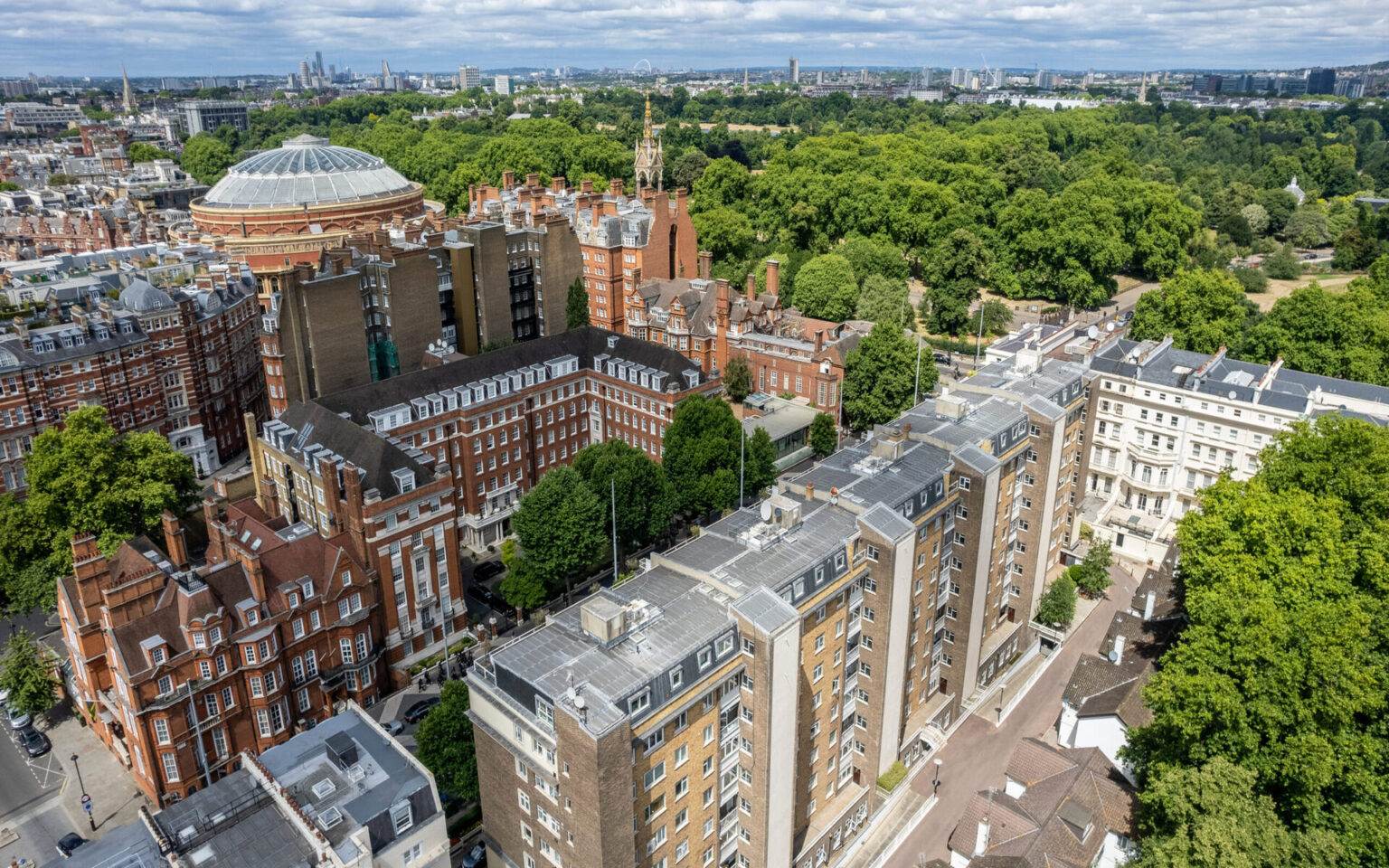 CIOB Chartered Building Company in London – Contact Us | Dobuild